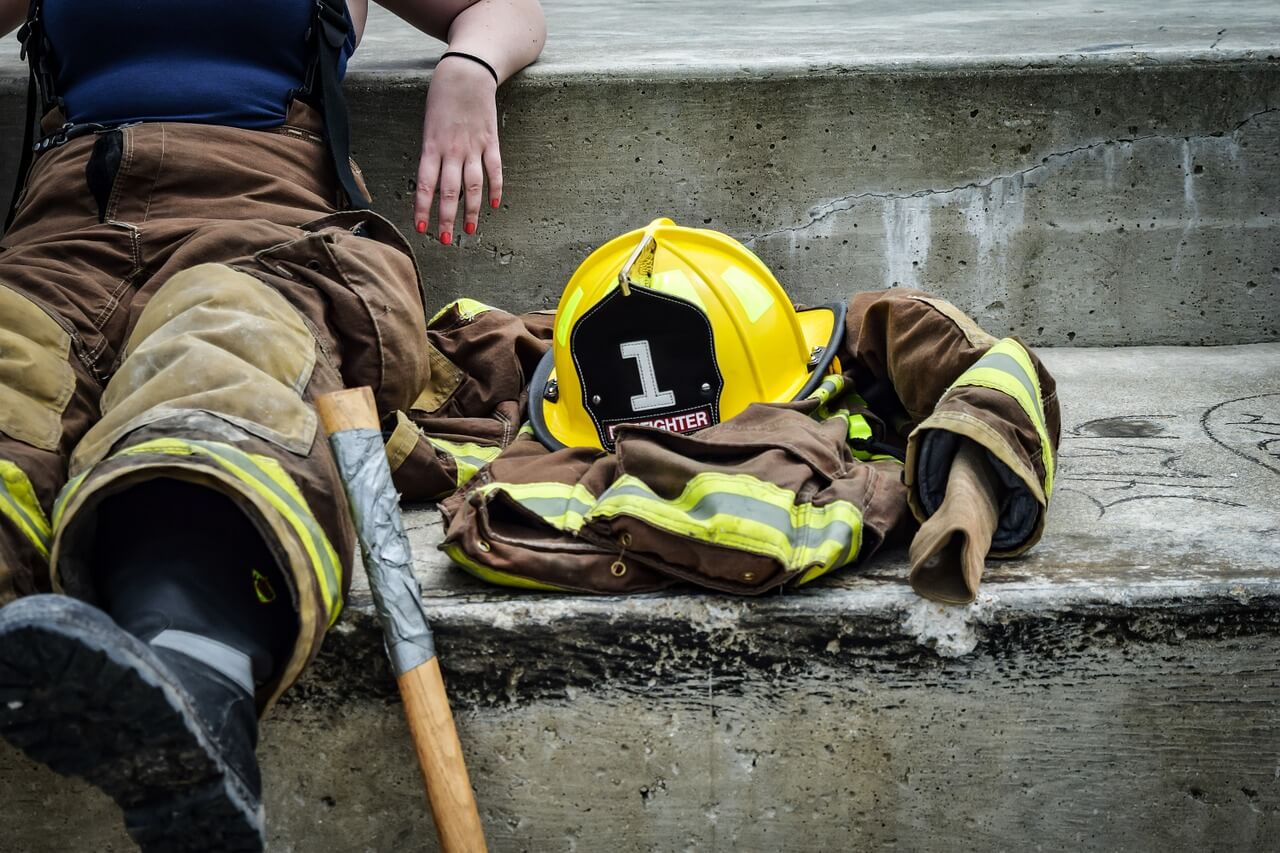 What Types Of Fabrics Are Used In A Firefighter Uniform?