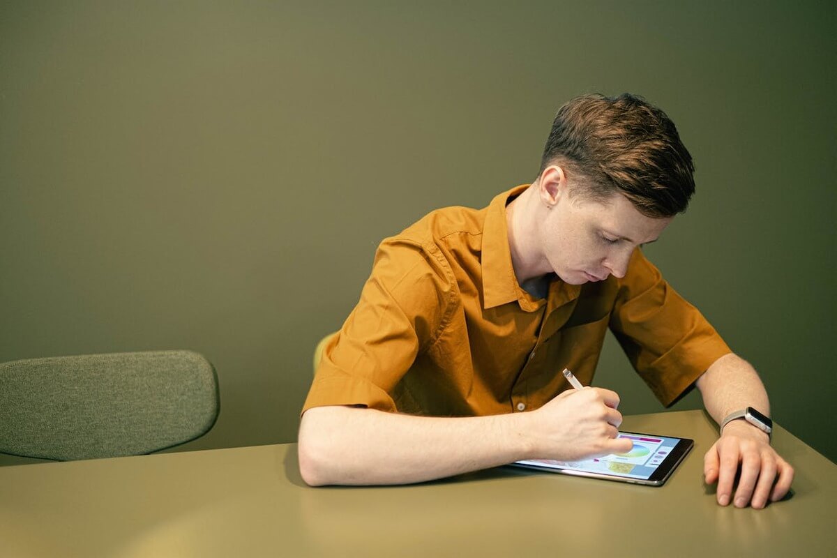 Crafting Your Identity: A Comprehensive Guide to Creating a Logo