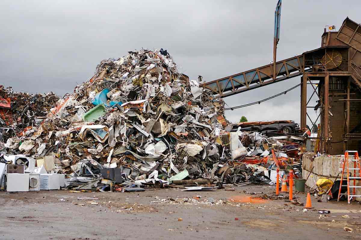 Turning Scrap into Gold: The Art of Recycling Metal for Money