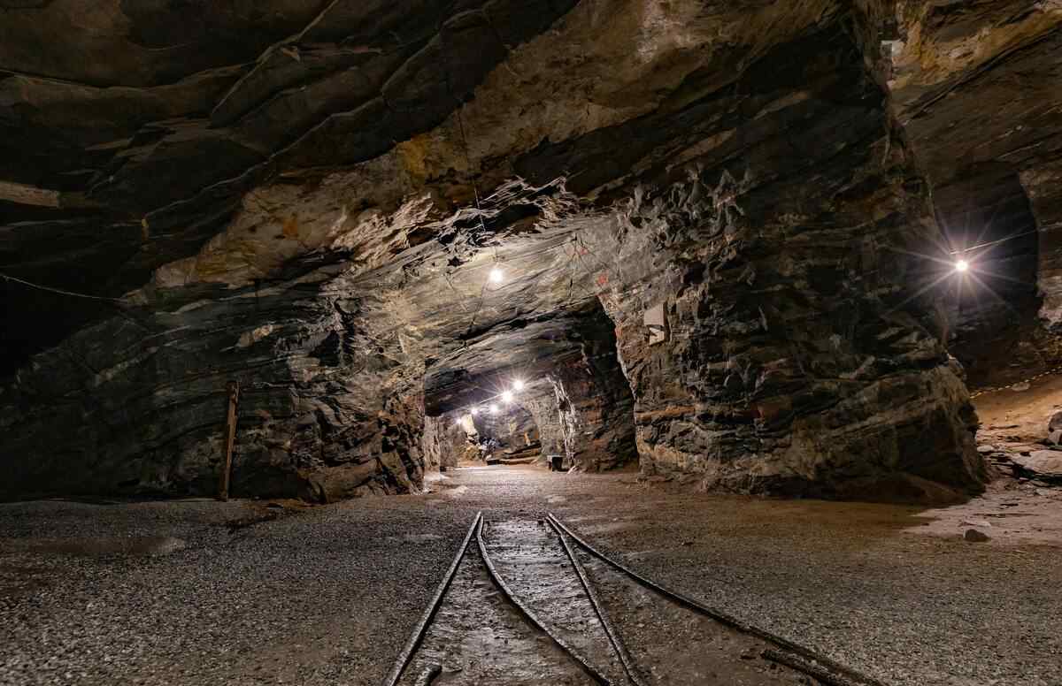 Types of Underground Mining: Methods and Their Applications